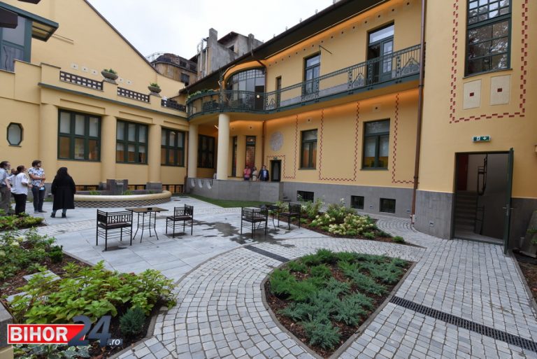 Merită vizitată! Casa Darvas La Roche din Oradea a devenit primul muzeu ...